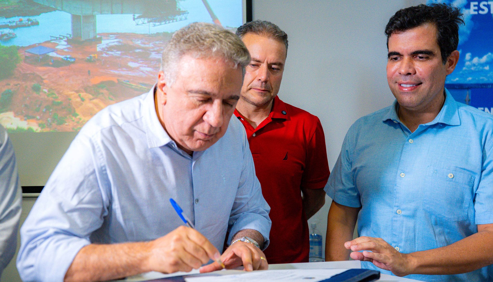 Governador Laurez Moreira e ministro Renan Filho assinam termo que ...